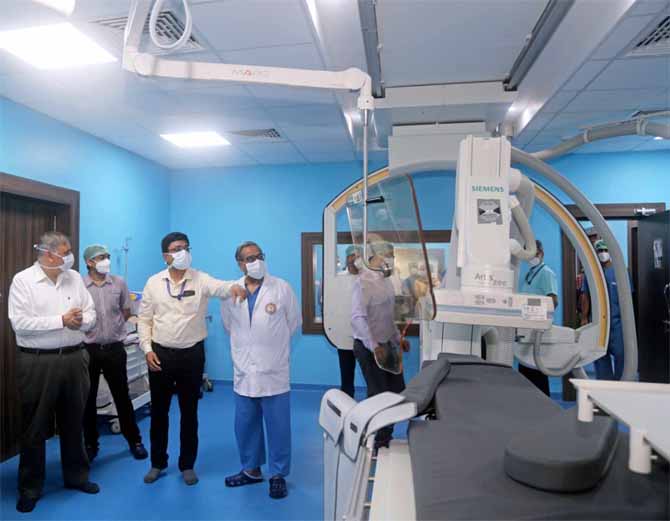 अत्याधुनिक बाई प्लेन कैथ लैब हुई शुरू, एम्स में हार्ट के मरीजों को ...