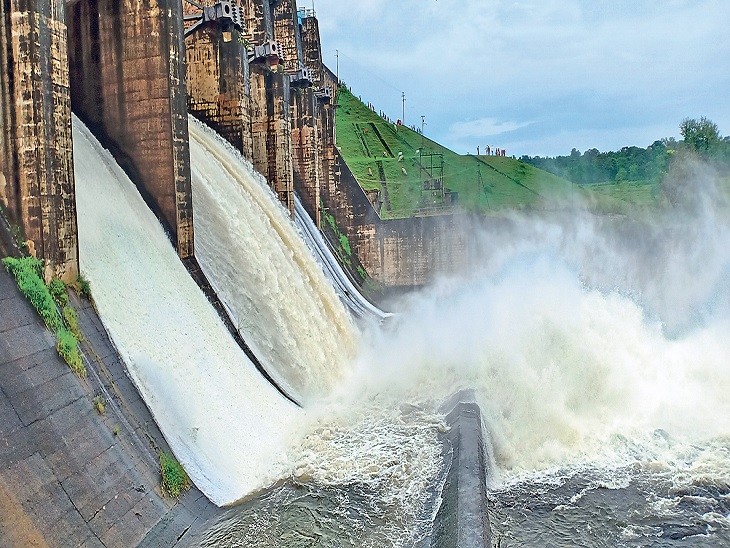 8 dams in 36 hours of rain, after three years, all three gates of Rukka ...