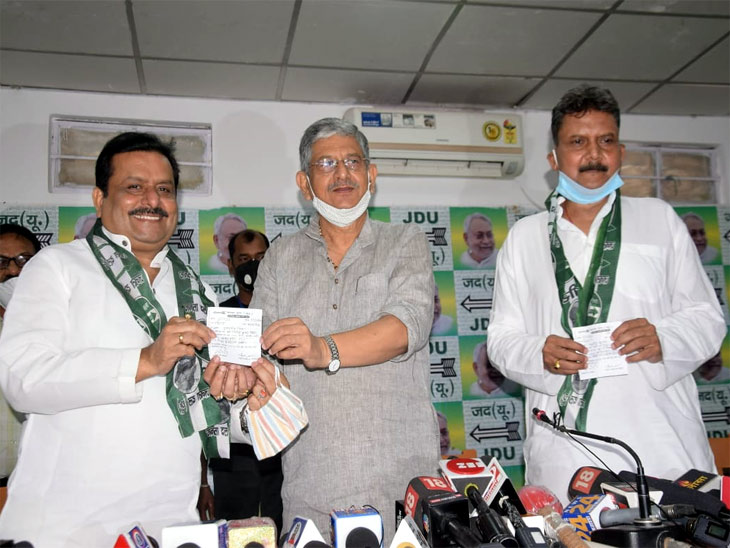 Bihar: Patna Former Bihar DIG Sunil Kumar and RJD worker Harshvardhan ...