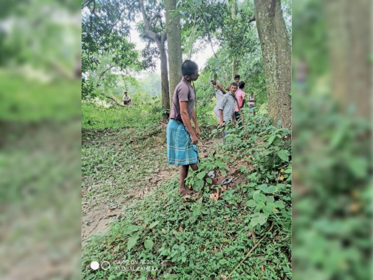 The dead man's body found hanging on a mango tree; Relatives said ...