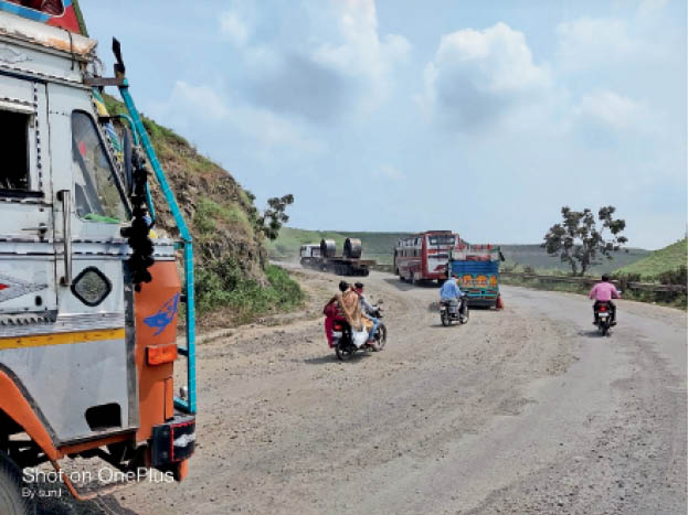 Machaliya Ghat; 24 accidents in 9 months, 5 marathons slow down here ...