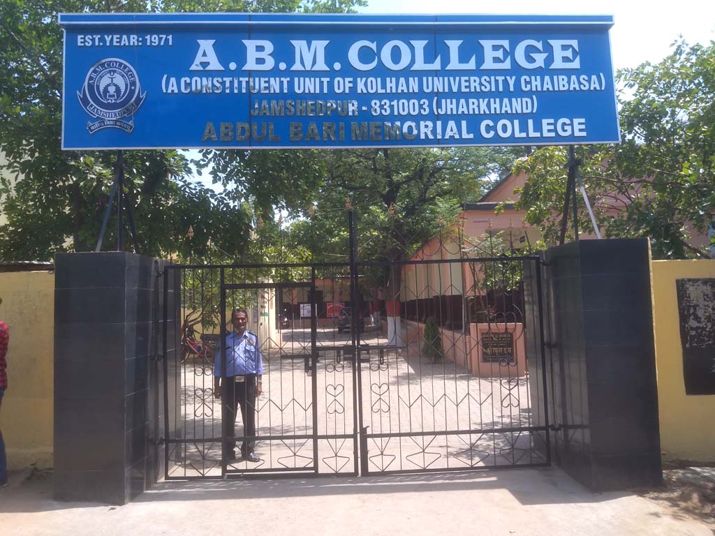 ABM college closed for three days without prior notice, students ...