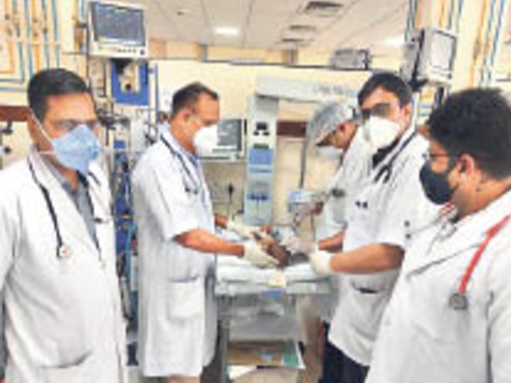 Two rare diseases in a 20-day-old child, 4.25 crore spent on treatment ...