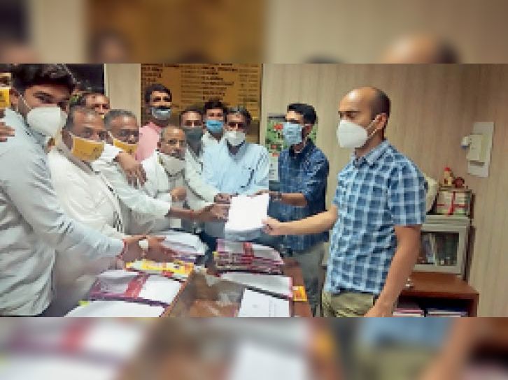 Insurance should be given to the farmers of the remaining villages of ...