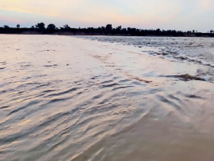 Water highway, 4 feet of water on the culvert of Parvati river ...
