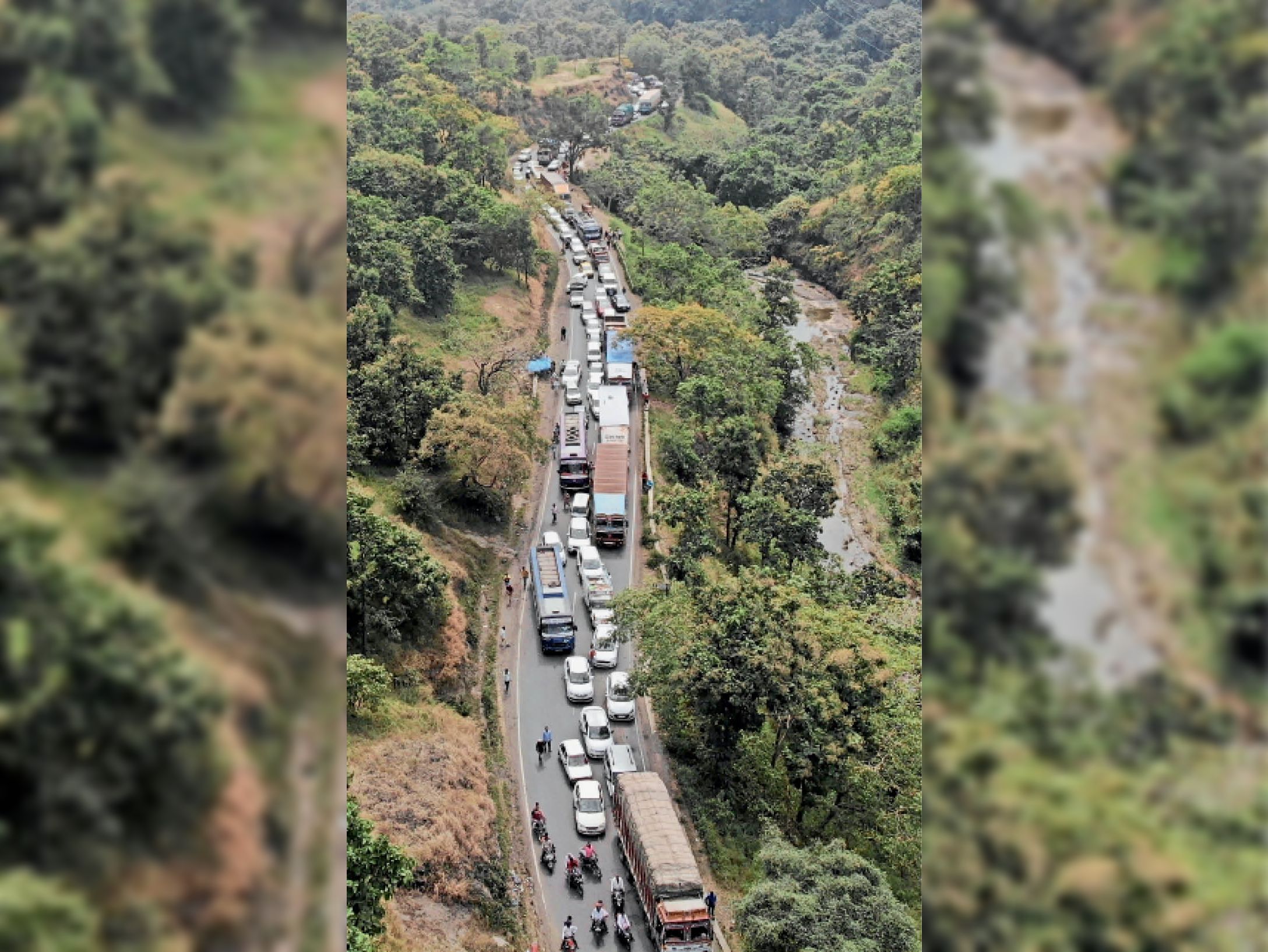 Half an hour jam on Bhairav Ghat due to collision of trolleys and ...