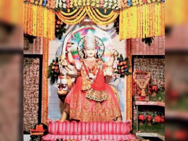 Worship has been done on Hasanpur railway station road since 1981 ...