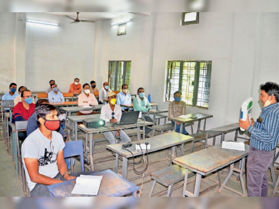 30 sub centers and 670 voters at each center; 6 feet distance between ...