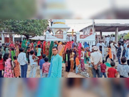 Plated mark in Sant Singaji temple of Karanpura | पर्व: करनपुरा के संत ...