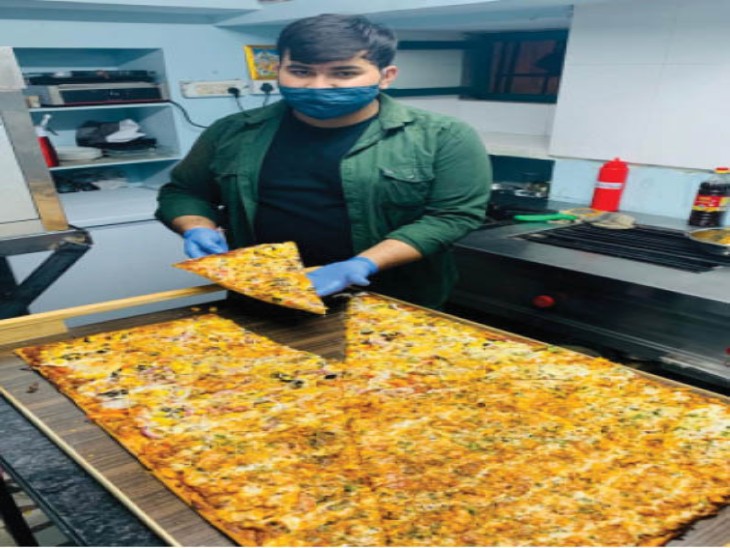 Amit made the city's largest 36-inch pizza, 10 people will be able to ...