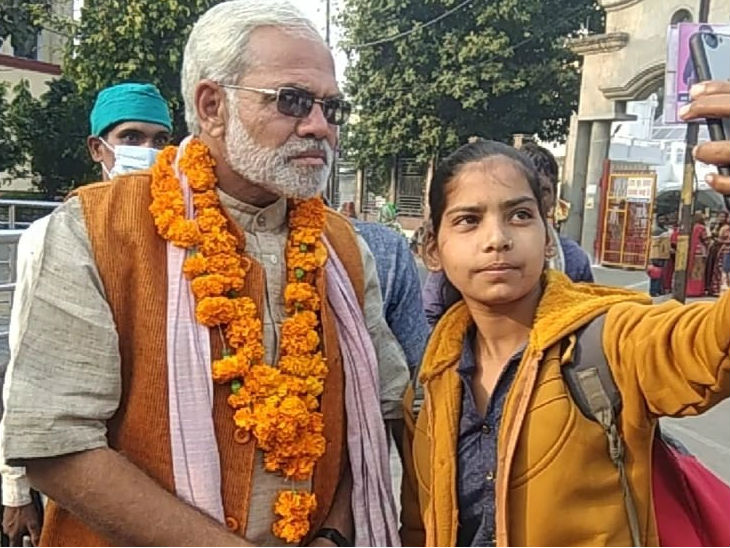 PM Narendra Modi Lookalike Abhinandan Pathak On BJP Party Joining ...