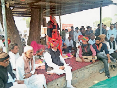 Makrana Pradhan praised in Janasar, Gitala and Bhaiya Khurd villages ...