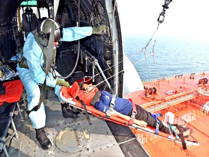 India Malaysia | Indian Navy Mumbai Coast Rescue Operation Latest ...