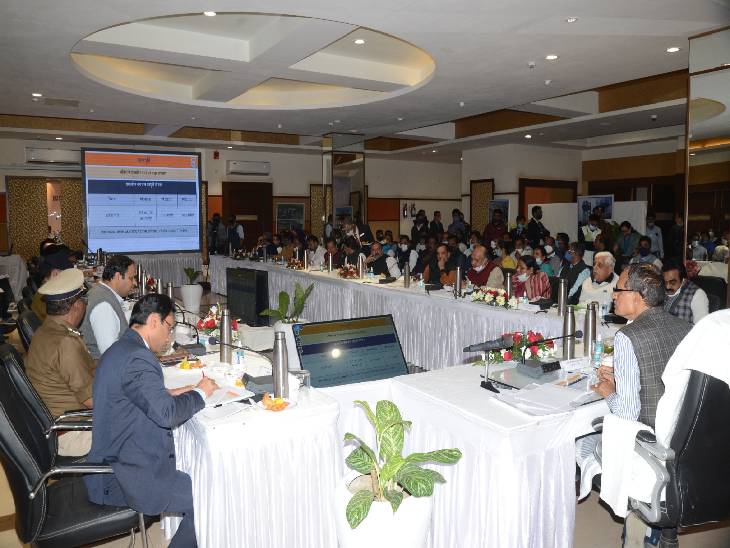 CM draws roadmap for Jabalpur development, says develop super corridor ...
