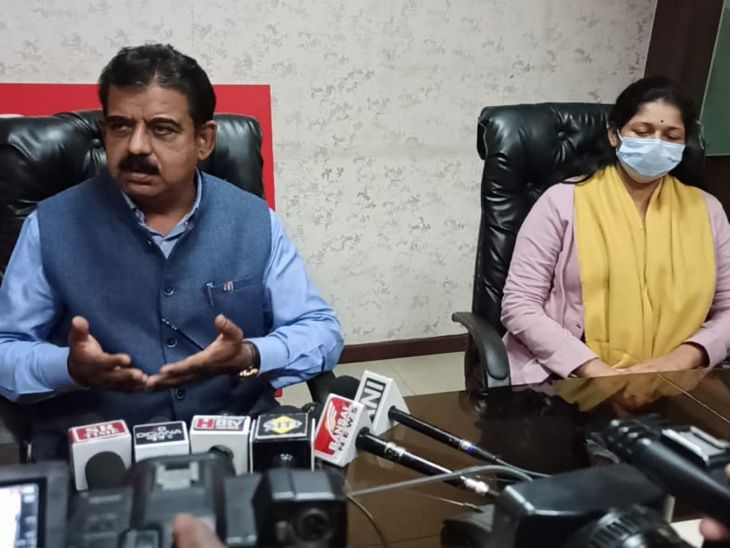 Indore BJP MP Shankar Lalwani Action After IMC Employees Mishave With ...