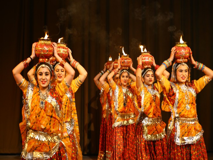 A beautiful glimpse of the culture of the rural area of Malwa seen in the Panihari folk dance ...