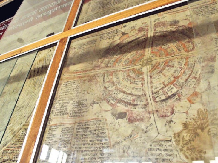 291 years ago, 17 feet long, 6 feet silver cloth painting plaque ...