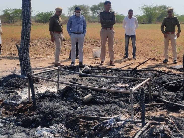 Bhilwara Grandparents sleeping on the tapri in the field scorched in ...