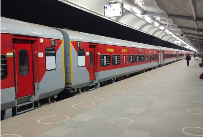 Shaan-e-Bhopal Habibganj-Hazrat Nizamuddin Express received IMS honors ...