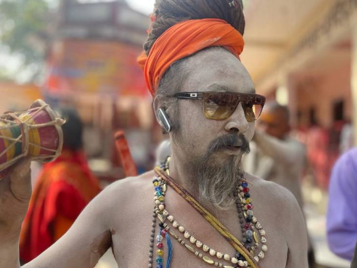 Kumbh Mela 2021 : Kinner Akharra biggest attraction among saffron-white ...
