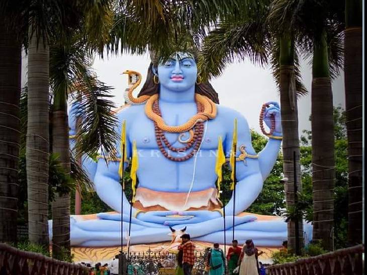 Thousands of devotees also visited Gupteshwar and other temples in ...