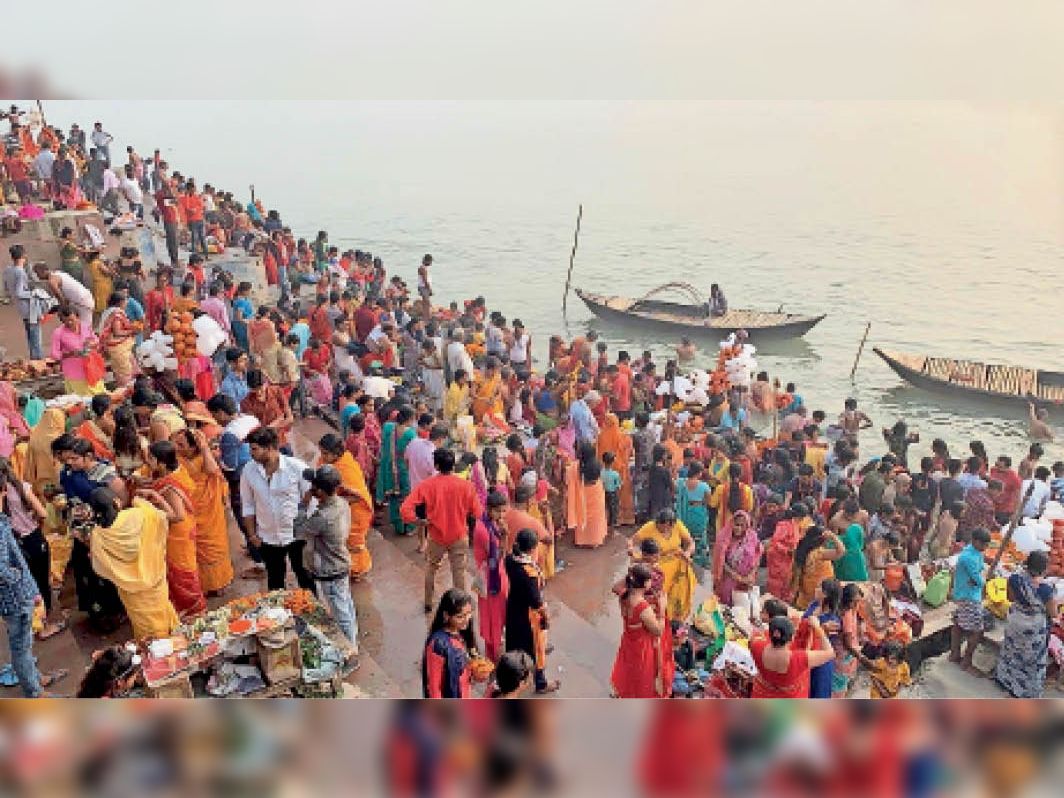 Five lakh devotees take a dip at 18 ghats in the district ...