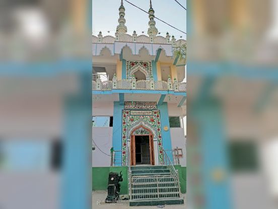 Mosques adorned for Ramadan, read Namaz at home to avoid Corona