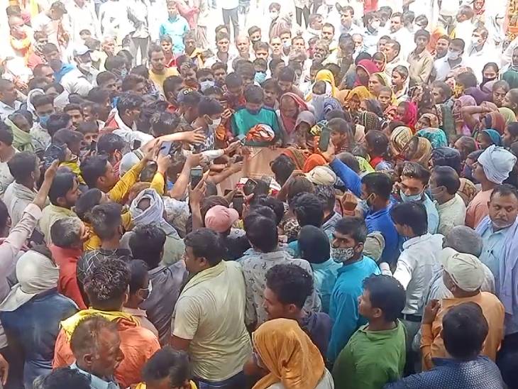 पत्नी को पति की मौत पर संदेह; कहा- 5 घंटे पहले हुई थी बात तो काफी खुश ...