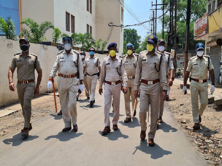 Rewa police busy in following lockdown, thieves are cutting silver ...