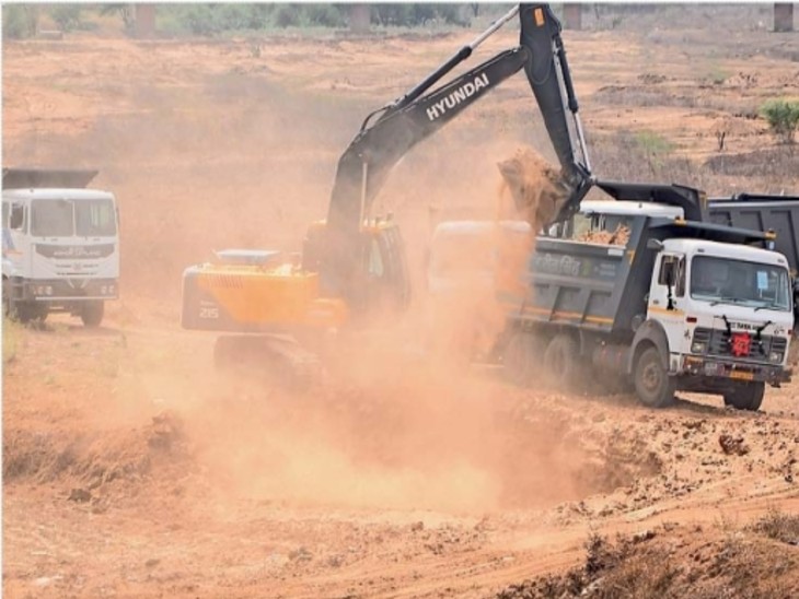 Day and night excavation in Arpa, mining notice to contractor, residents disturbed by dust ...