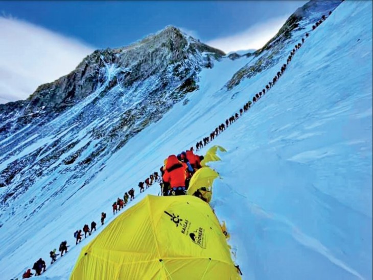 408 climbers and 500 Sherpas from 43 teams completed the climb of Mount ...