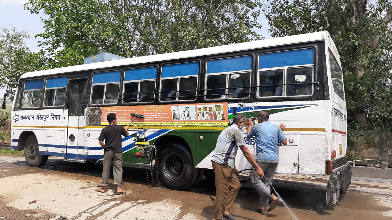 Dust settled on buses in two months, battery of many buses also got ...