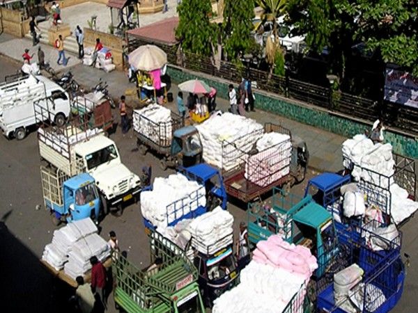 400 Trucks Of Cloth Used To transport daily in Wedding Season Now Even ...