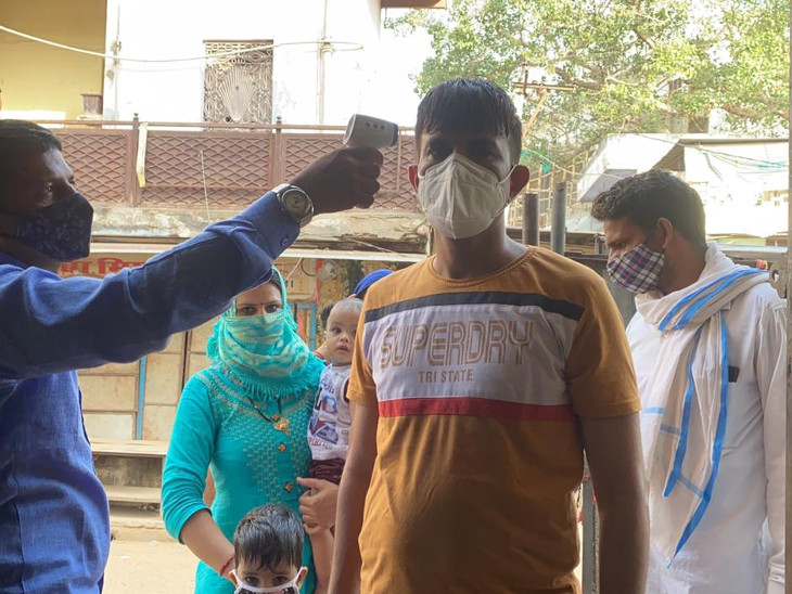 The doors of Mehndipur Balaji were unlocked with Mangala Aarti ...