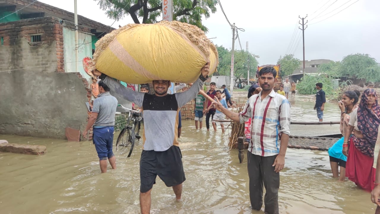 Monsoon 24 hours Rain in Mathura: waterlogging in mathura after 24 ...
