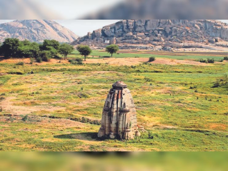 Half of the Bhadreshwar Mahadev temple buried by the soil is anointed ...