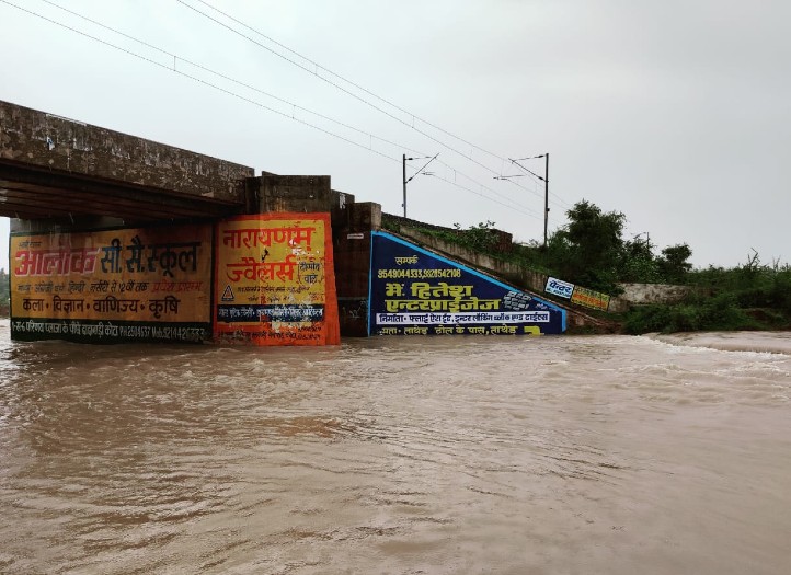 On the third day also on the Parvati river of Khatauli, Kota-Sheopur ...
