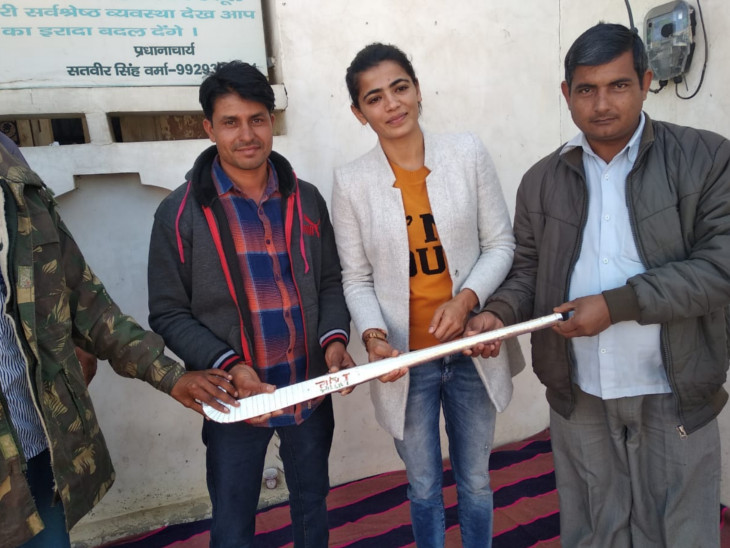 The family of Indian hockey team goalkeeper Savita Poonia still lives ...