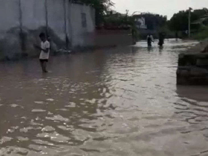 Kancholav dam built in Fagi town of Jaipur broke, traffic stopped due ...