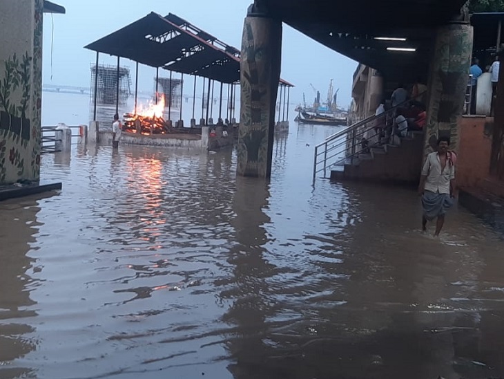 Electric crematorium at Gulbi Ghat Patna closed after short circuit due ...