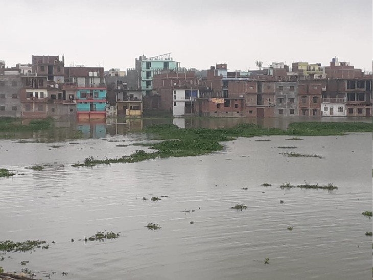 prayagraj flood updates : Water level rising stopped after eight o ...