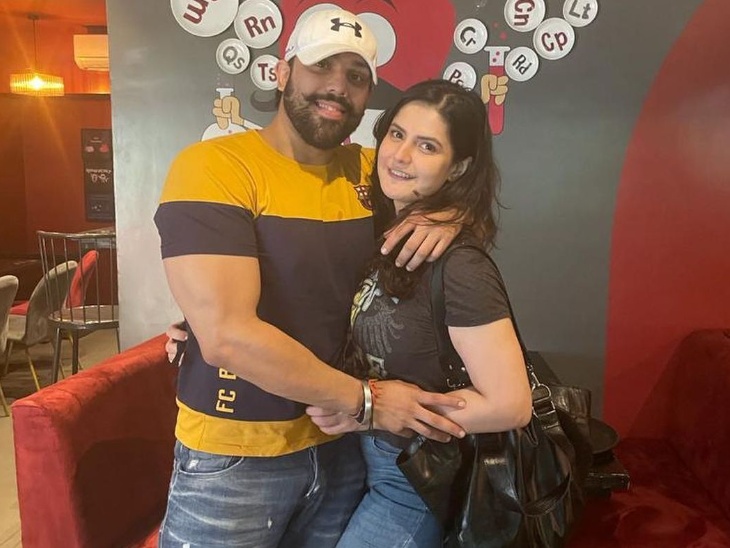 Zareen Khan is dating Bigg Boss 12 fame Shivashish Mishra, pictures of ...