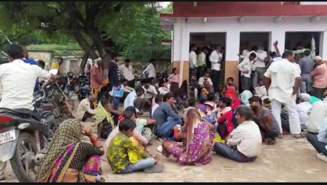 Divyang has been sitting on the thirsty ground for eight hours in the ...