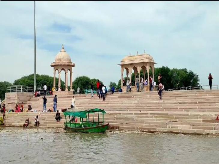 On September 26, Sam Manik Shaw Cruise will see the dolphins and ...