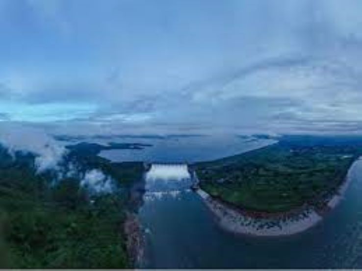 At 6 in the morning, the water level of the dam at 280 meters, only one ...