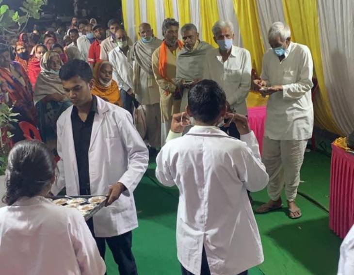 Milk distribution in Mahakal temple, Koteshwar Mahadev temple worship ...