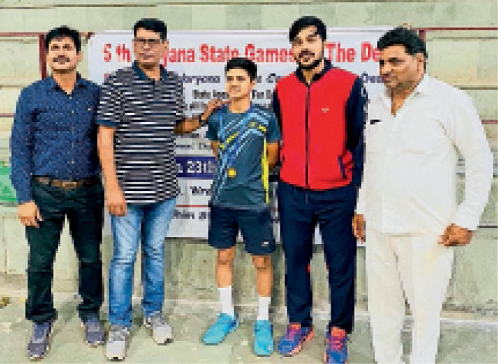 Dev Singla won 3 medals in State Badminton Championship | प्रतिस्पर्धा ...