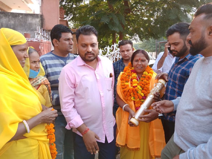This is Usha Chaumar, who received Padmashree from Delhi, when she ...