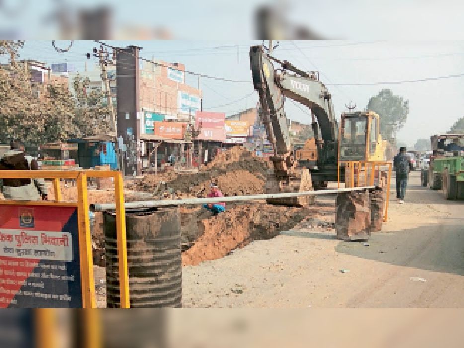 New manhall built on Dali sewer line four decades ago, the drainage of ...