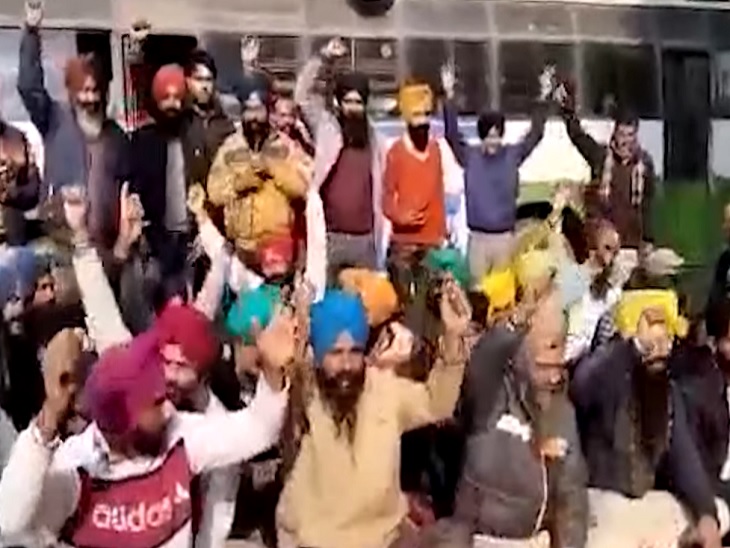 Amritsar Bus Stand Closed By Punjab Roadways Punbus Contract Union ...